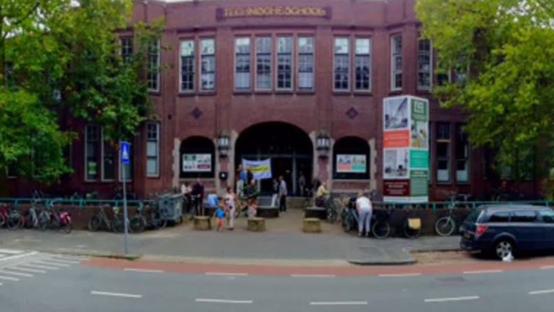 Ruim 1500 bezoekers Ambachtsschool Ruim 1500 bezoekers Ambachtsschool