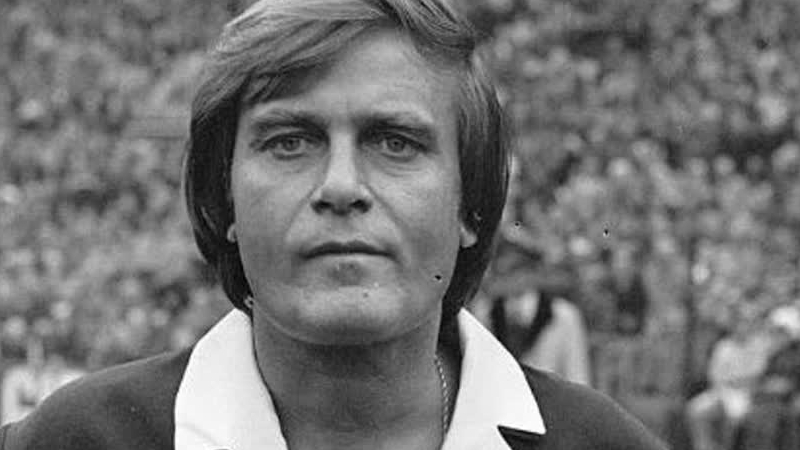 Voormalig FC Dordrecht-voorzitter Frans Derks (89) overleden